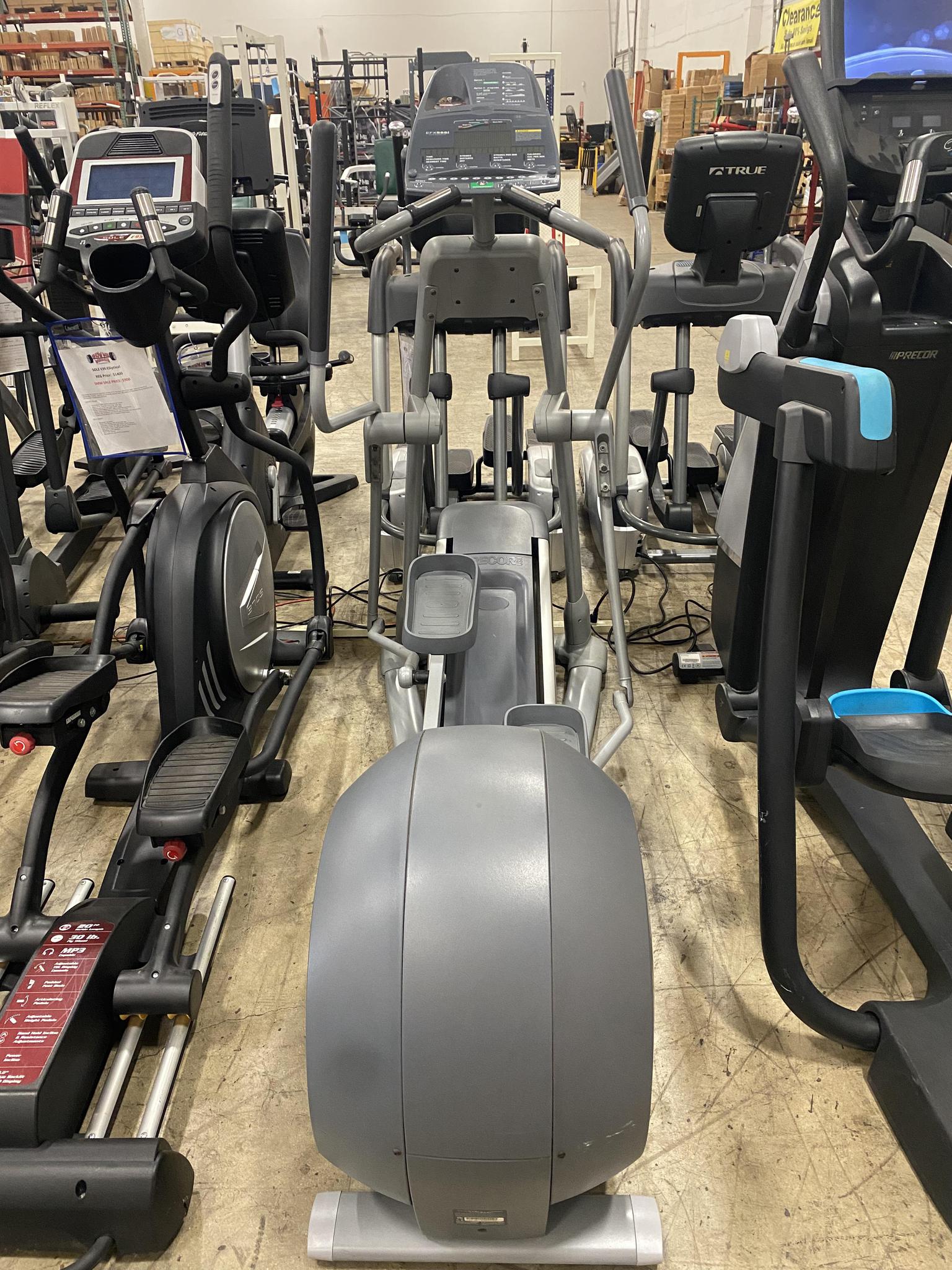 Precor EFX 556i Experience Elliptical Cross-Trainer (Used) – Show Me ...